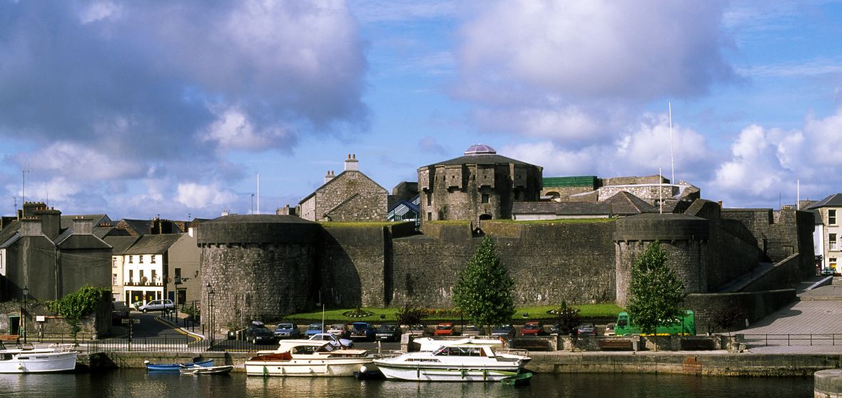 Athlone Travel Guide 2023 - Things to Do, What To Eat & Tips | Trip.com