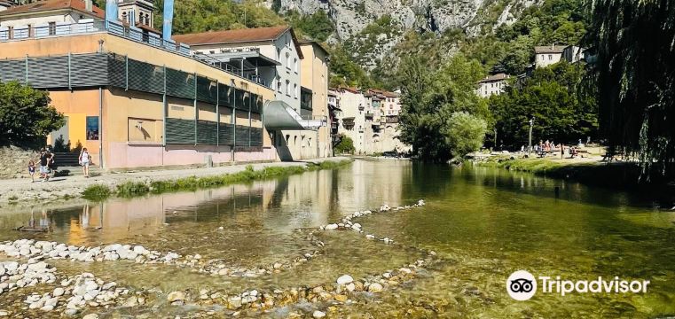 Pont-en-Royans Travel Guide 2023 - Things to Do, What To Eat & Tips ...