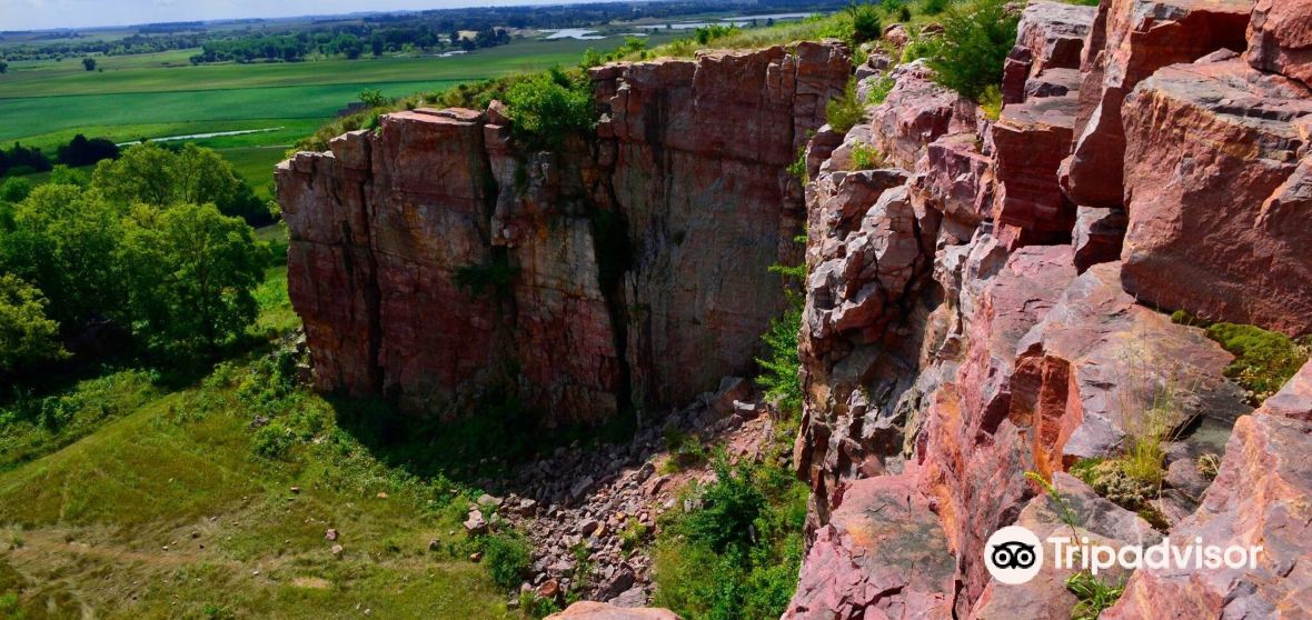 Mound Township Travel Guide 2023 - Things to Do, What To Eat & Tips ...