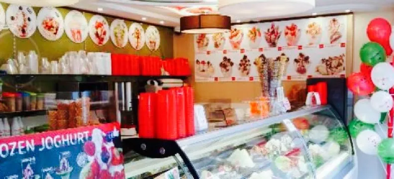 Hugo Cafe Bar restaurants, addresses, phone numbers, photos, real user ...