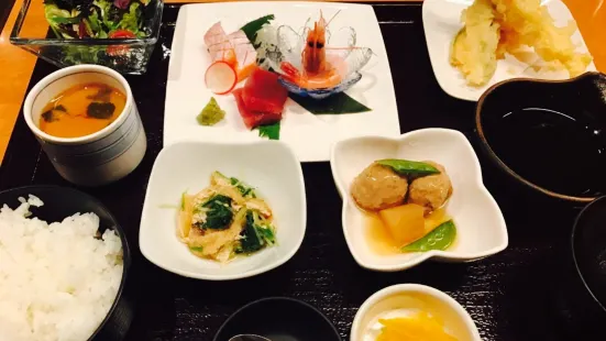 Starbucks Coffee Aeon Mall Sapporo Hassamu Restaurants Addresses