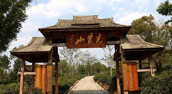 Top Travel Destinations in Menghai: Best 5 Days Menghai Itinerary ...